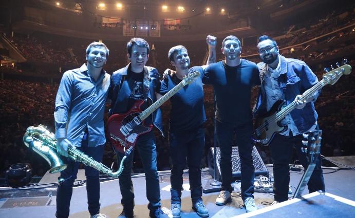 Makin Waves with Bobby Mahoney and the Seventh Son