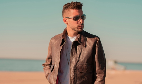 Jersey native Tom Sless sings of his 'California Dream'