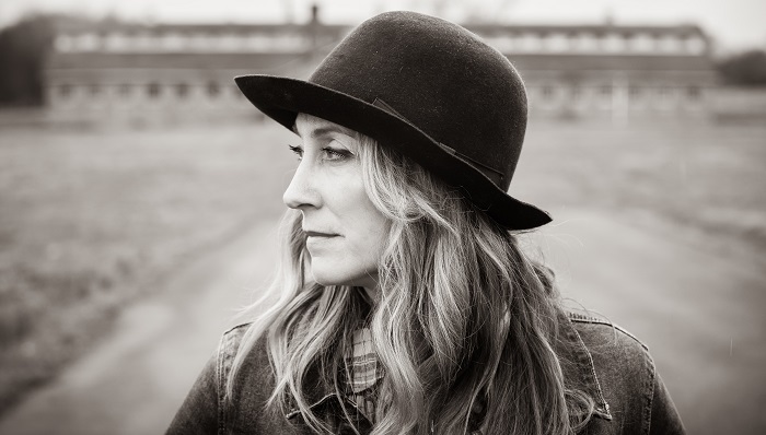 Amy Speace digs deep to find her authentic songwriting voice on new ...