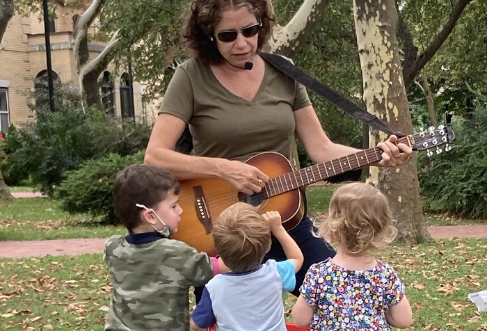Kids learn to love music in Karyn Kuhl's Little RocknRollers program
