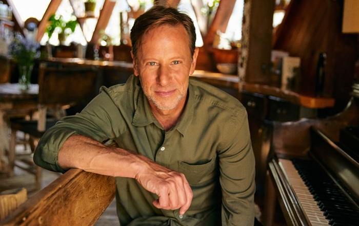 Pete Muller, successful in business, finds a different kind of ...
